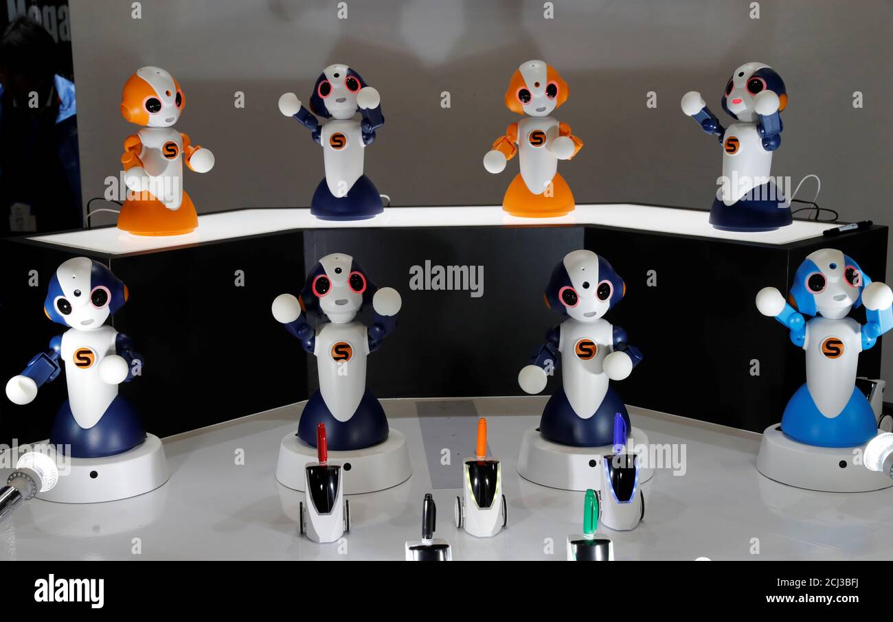 Dancing Robots High Resolution Stock Photography and Images - Alamy
