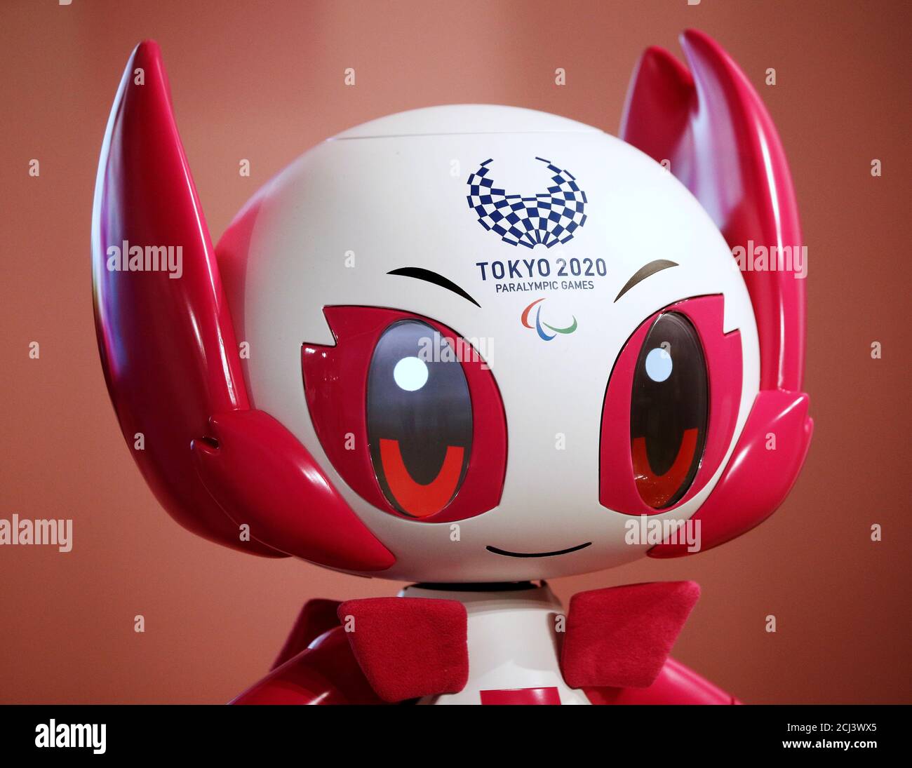 Someity robot hi-res stock photography and images - Alamy