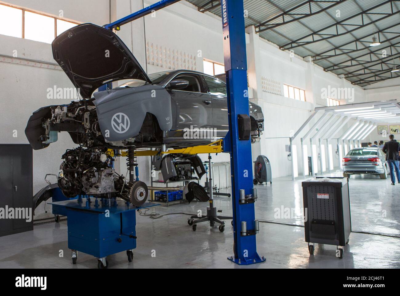 Assembly factory africa hi-res stock photography and images - Alamy