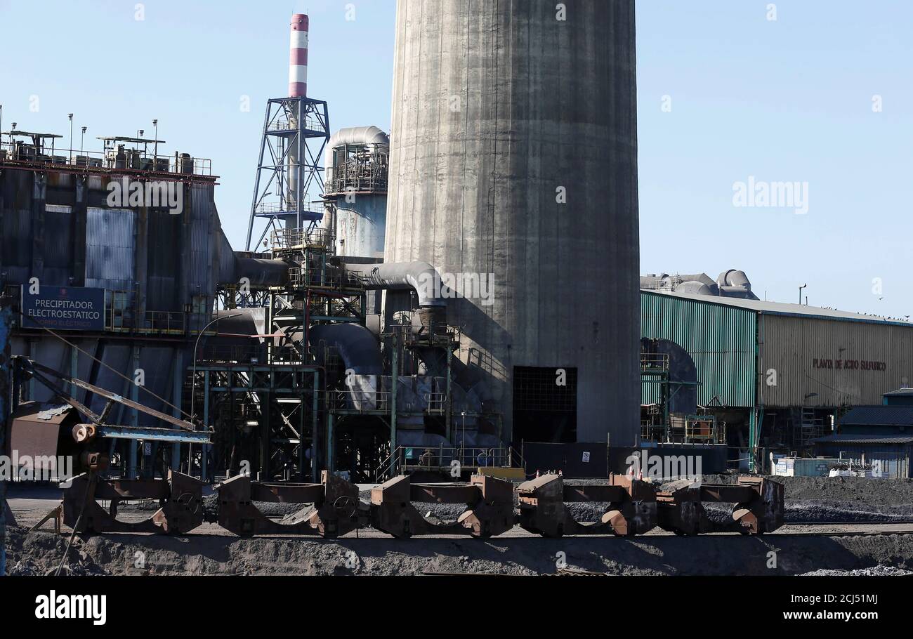 Copper smelter chile hi-res stock photography and images - Alamy