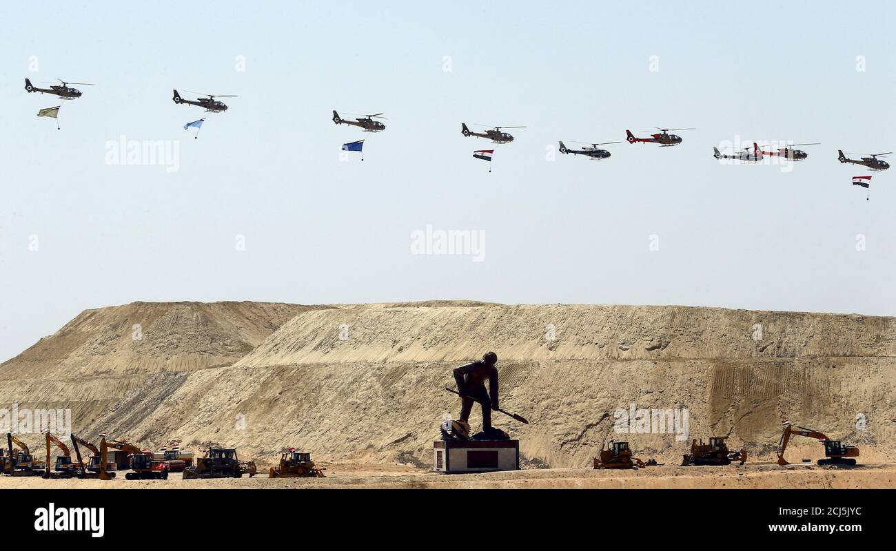 Suez canal opening construction hi-res stock photography and images - Alamy