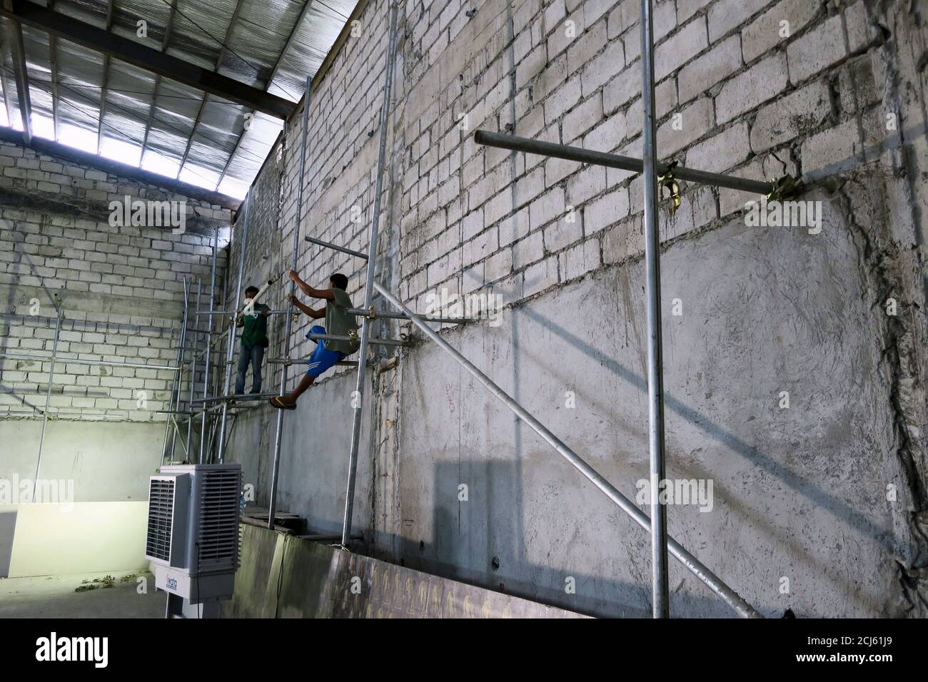 Scaffolding Inside High Resolution Stock Photography and Images - Alamy