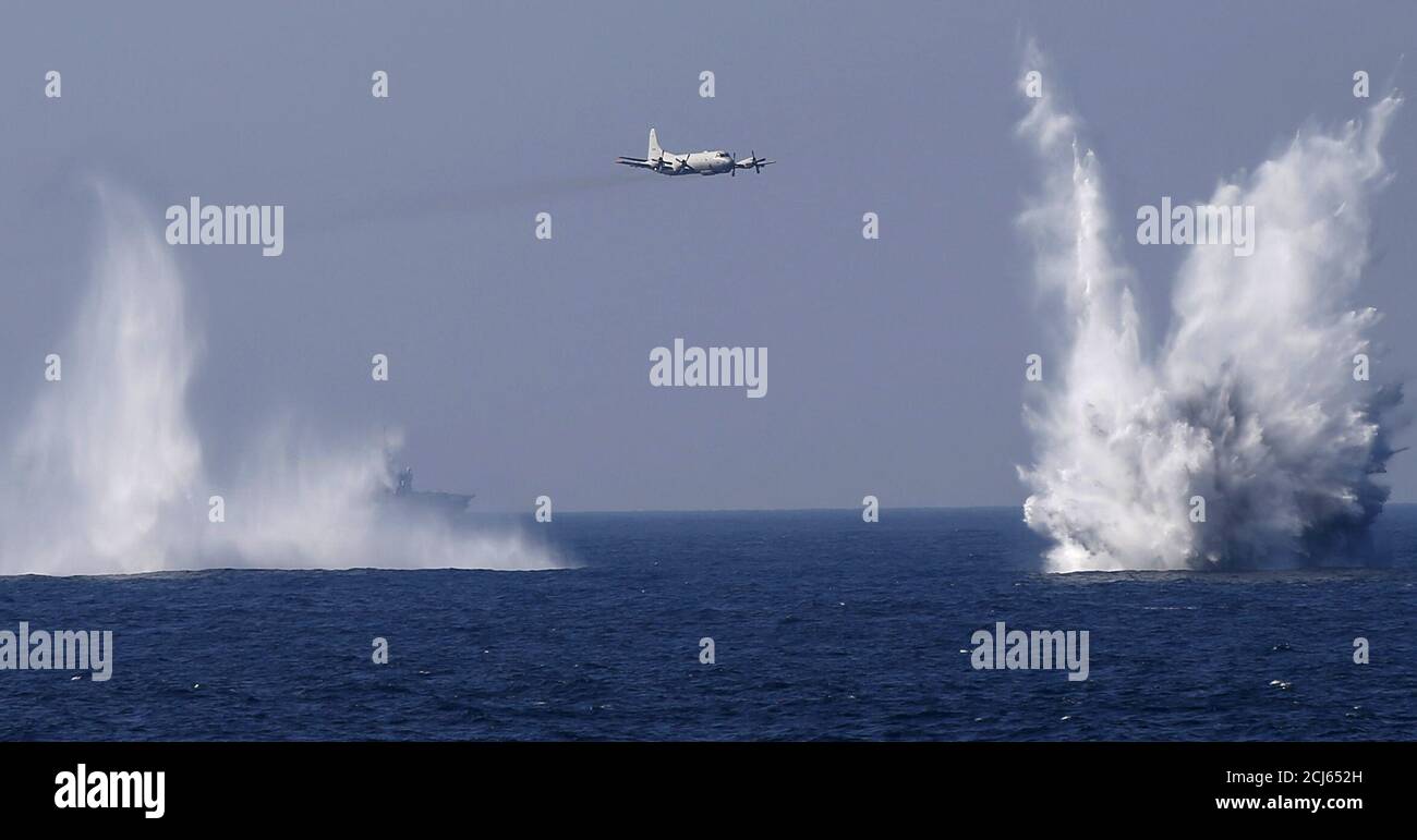 Submarine depth charges hi-res stock photography and images - Alamy