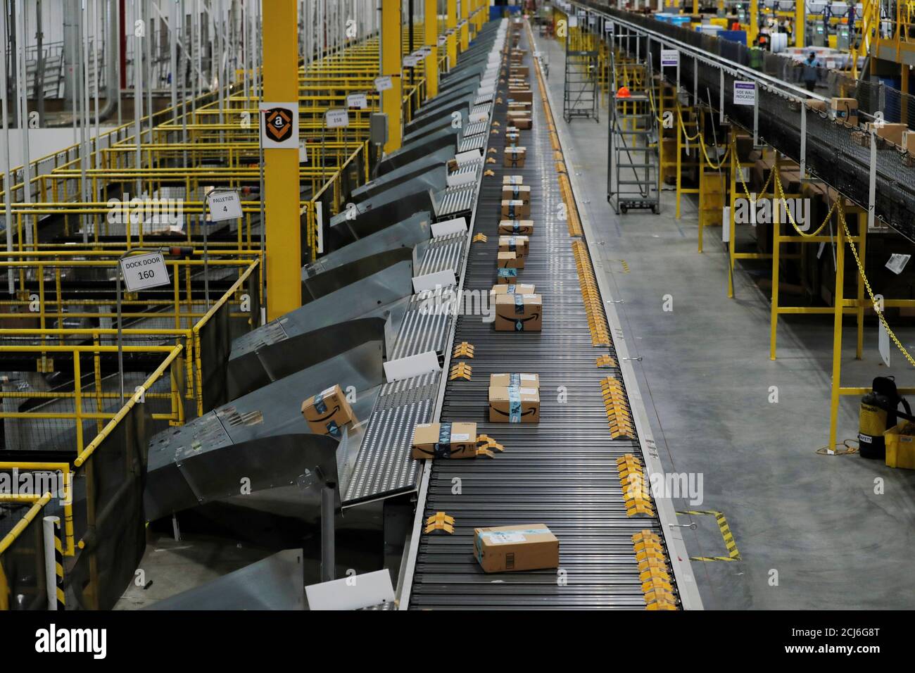 Amazon delivery trucks hi-res stock photography and images - Alamy