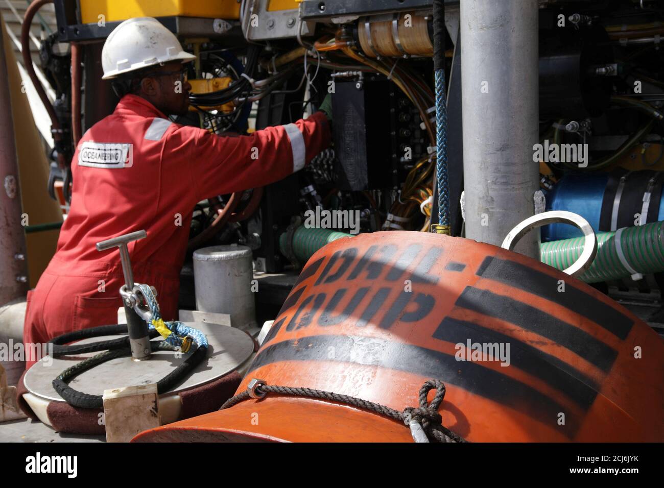 Ghana oil rig hi-res stock photography and images - Alamy