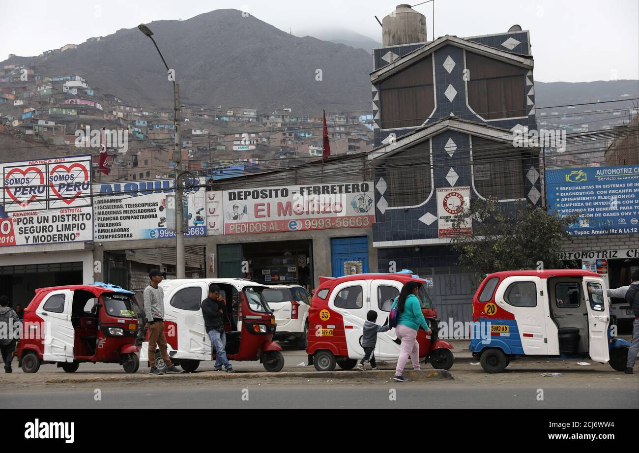 Motorized rickshaws hi-res stock photography and images - Alamy