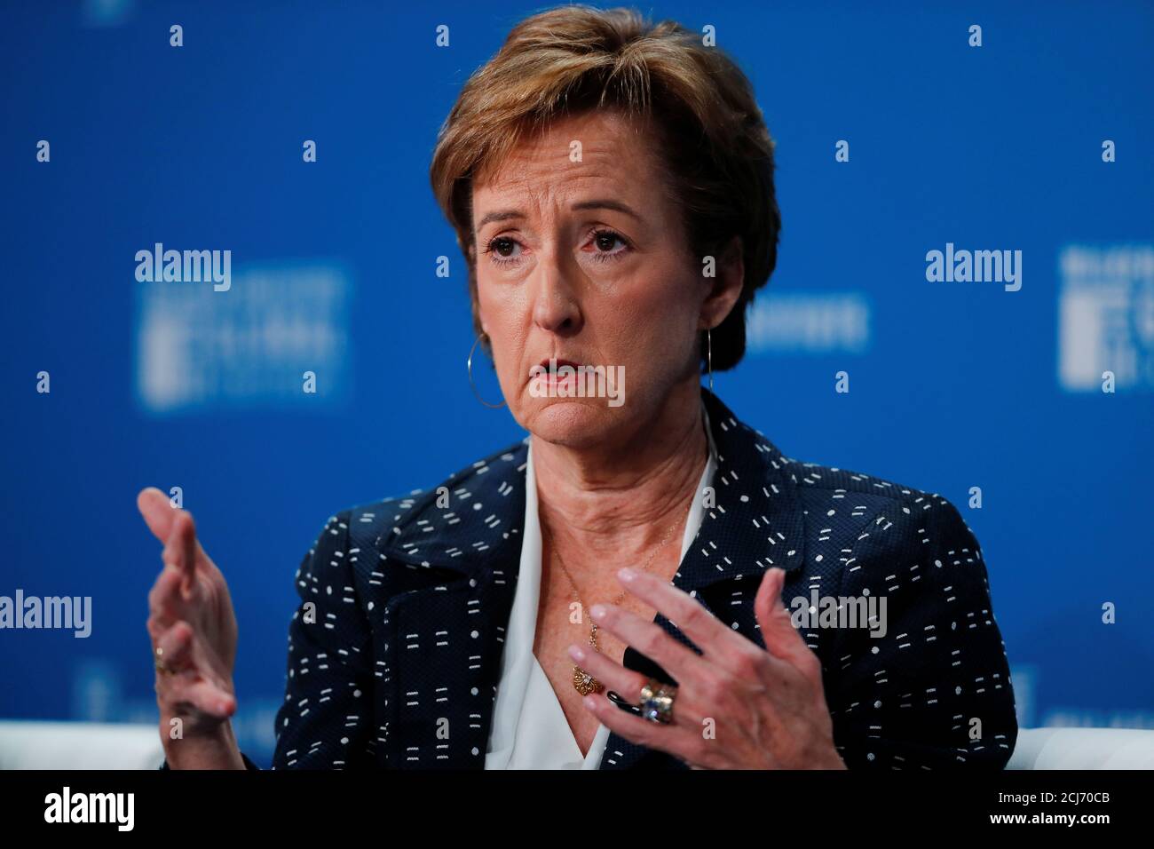 Vice president of wells fargo bank hi-res stock photography and images ...