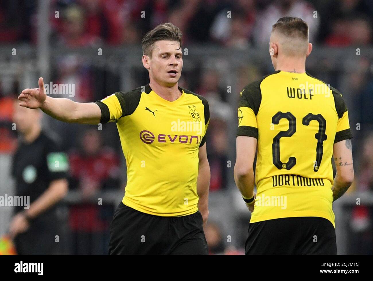 Wolf photographs hi-res stock photography and images - Alamy