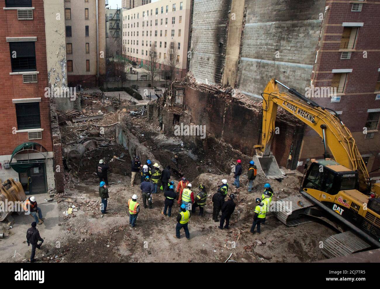 Accident gas rubble debris explosion hi-res stock photography and ...