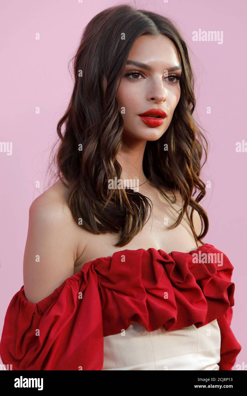 Emily ratajkowski june hi-res stock photography and images - Alamy