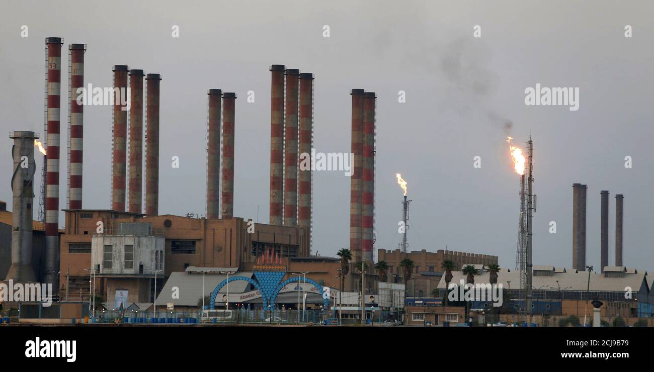 Abadan oil hi-res stock photography and images - Alamy