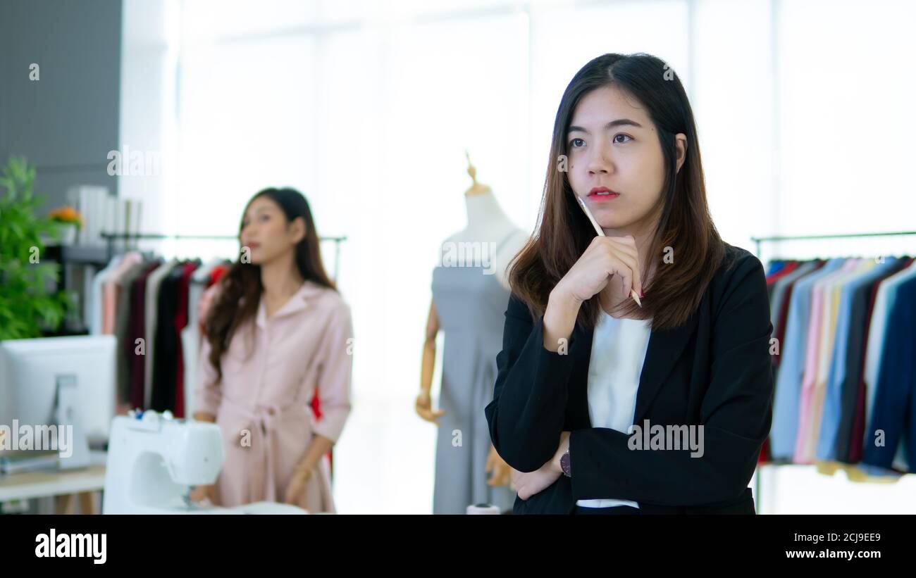 Garment worker asia hi-res stock photography and images - Alamy