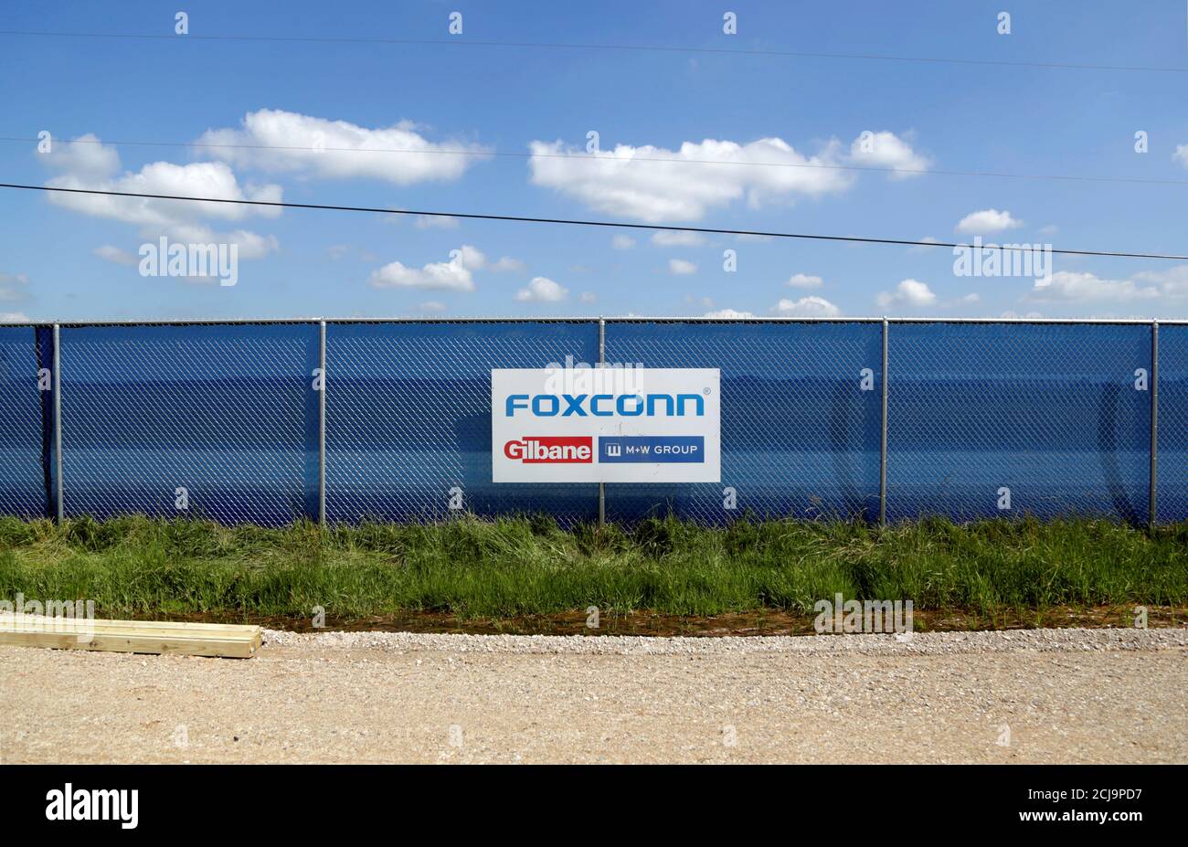 Foxconn groundbreaking ceremony hi-res stock photography and images - Alamy