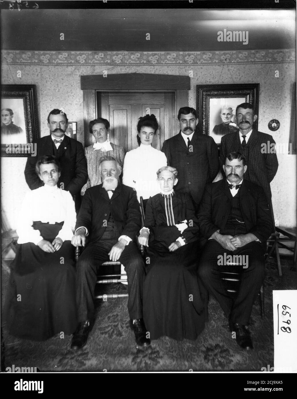 Bess family portrait 1905 Stock Photo - Alamy