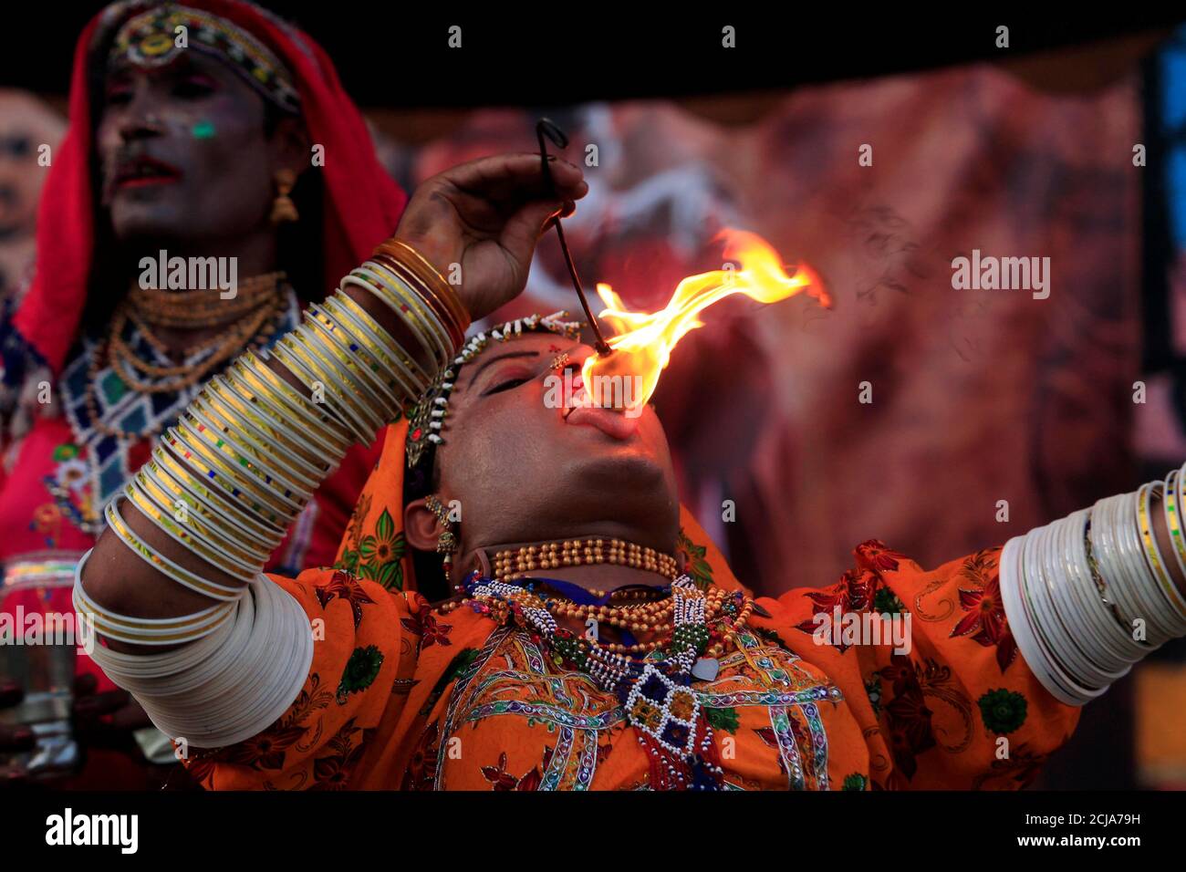 Folk pakistan hi-res stock photography and images - Alamy