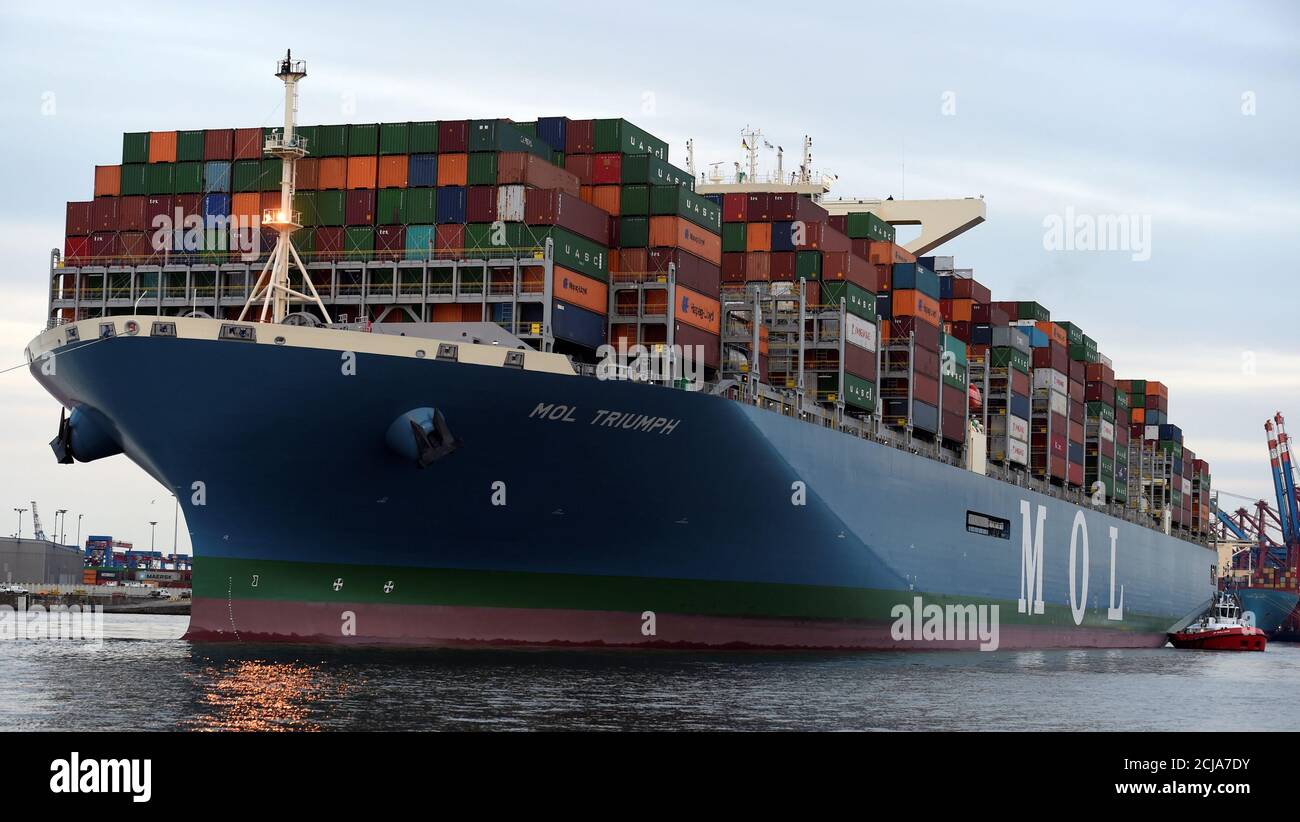 Mol triumph container ship hi-res stock photography and images - Alamy