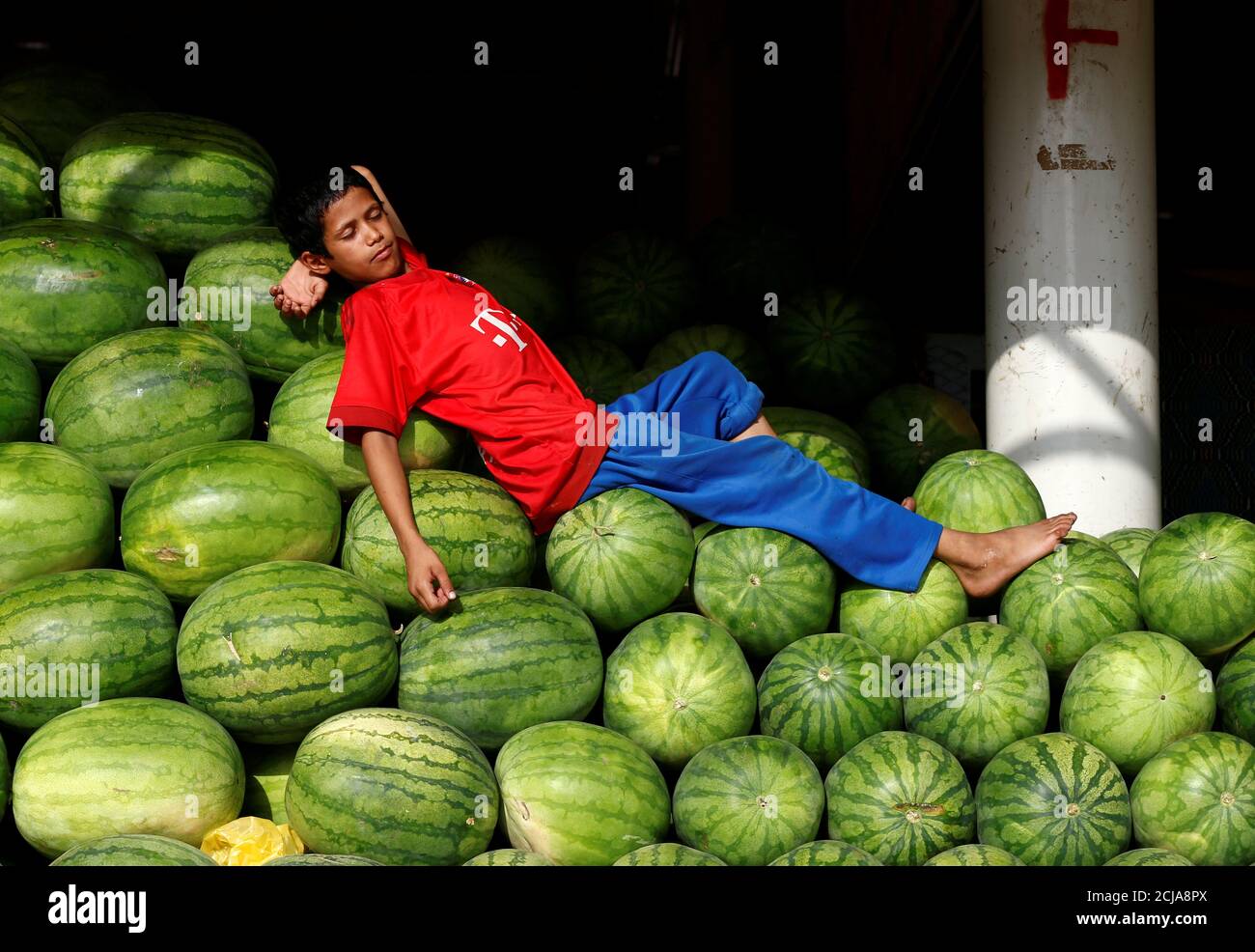Watermelons in a market hi-res stock photography and images - Alamy