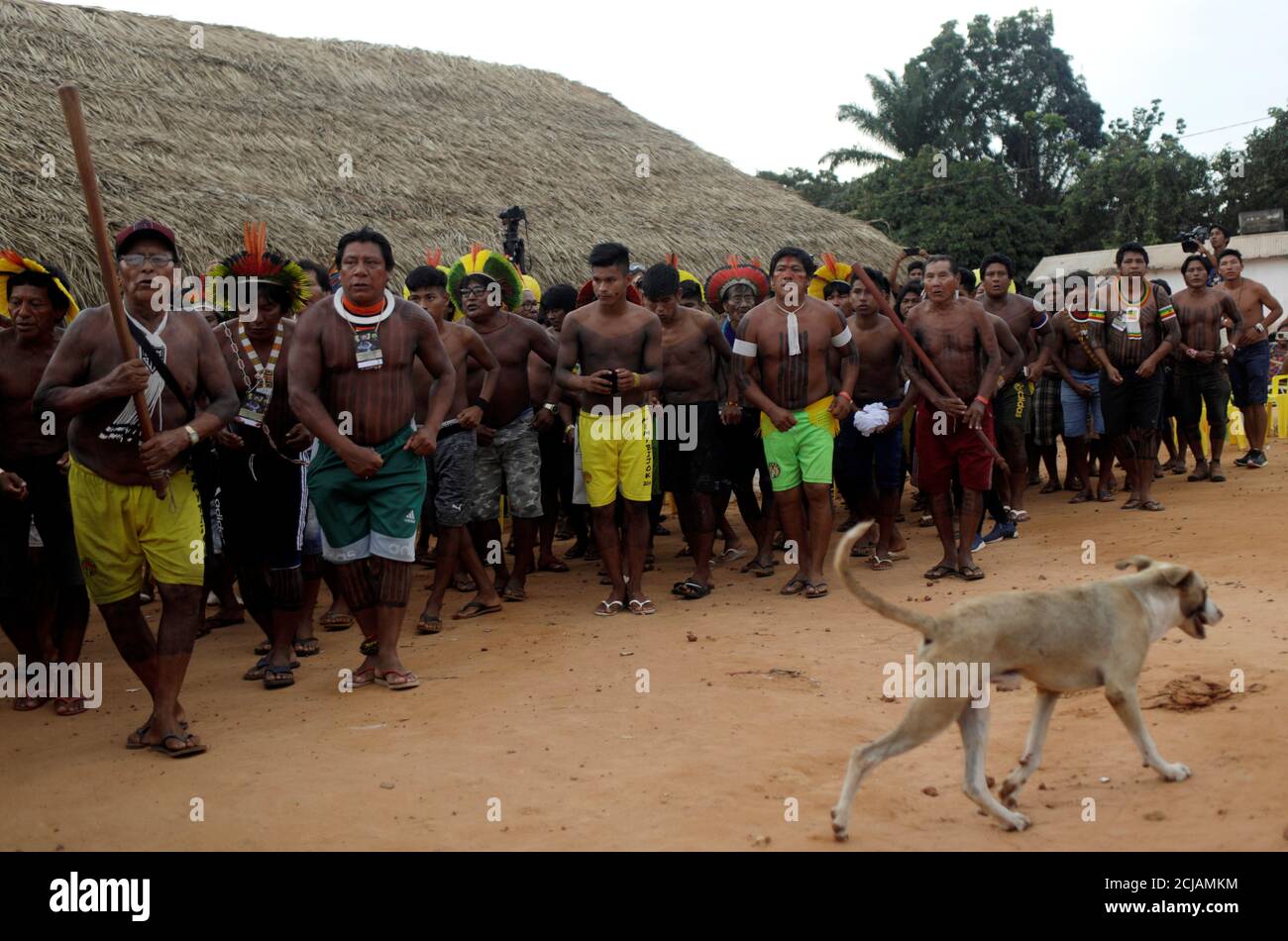 Xingu tribe dance hi-res stock photography and images - Alamy