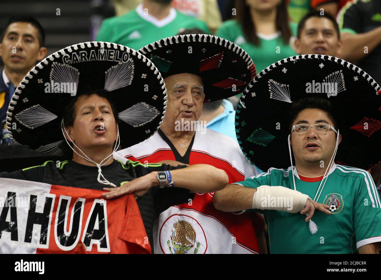 Azteca mexico fans hi-res stock photography and images - Alamy