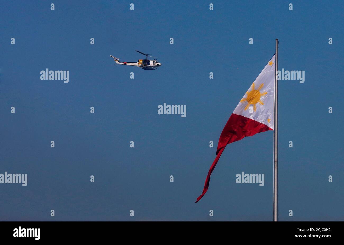 Philippines flag procession hi-res stock photography and images - Alamy