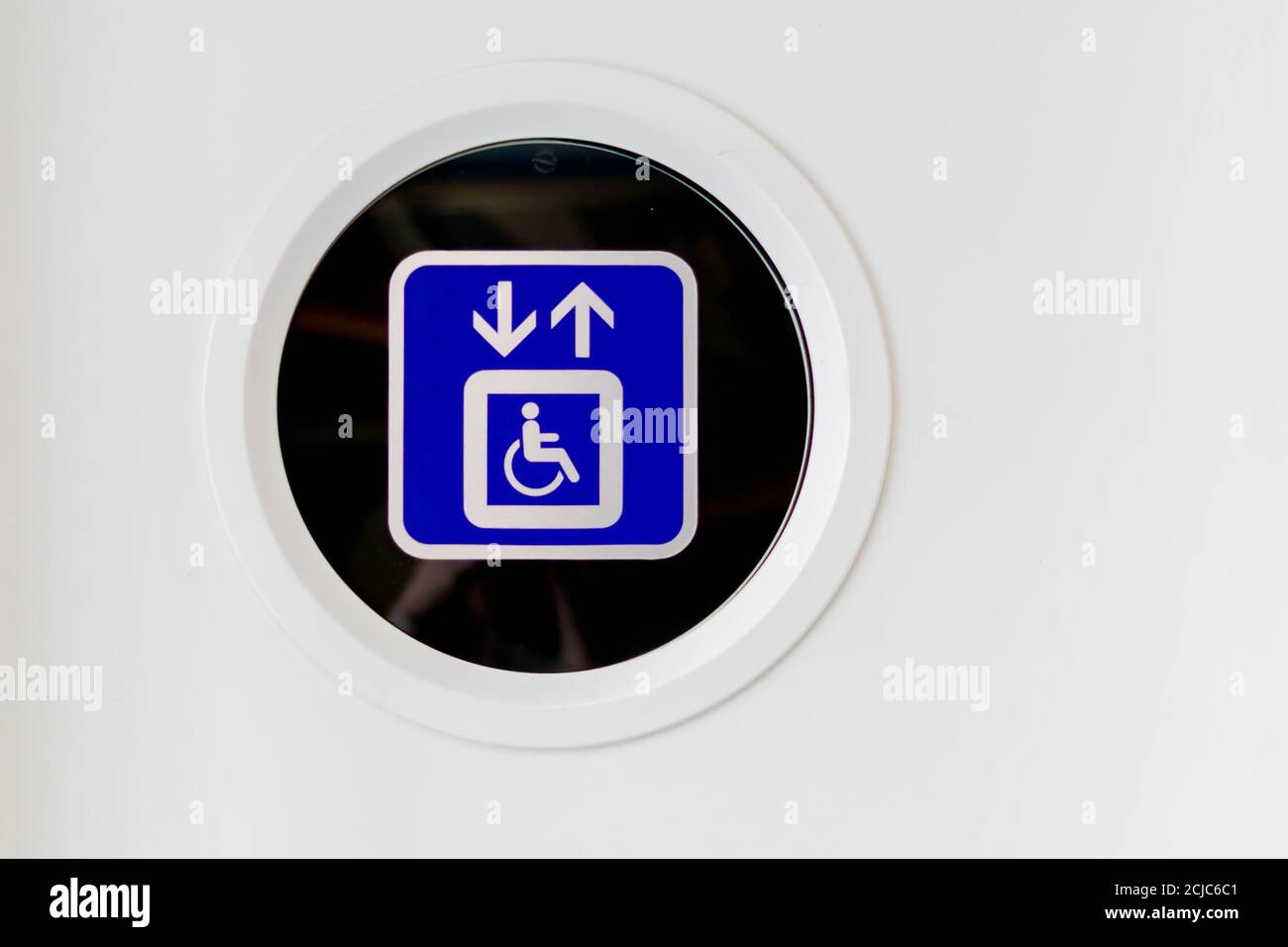 Sign lift symbol wheelchair disabled hi-res stock photography and ...