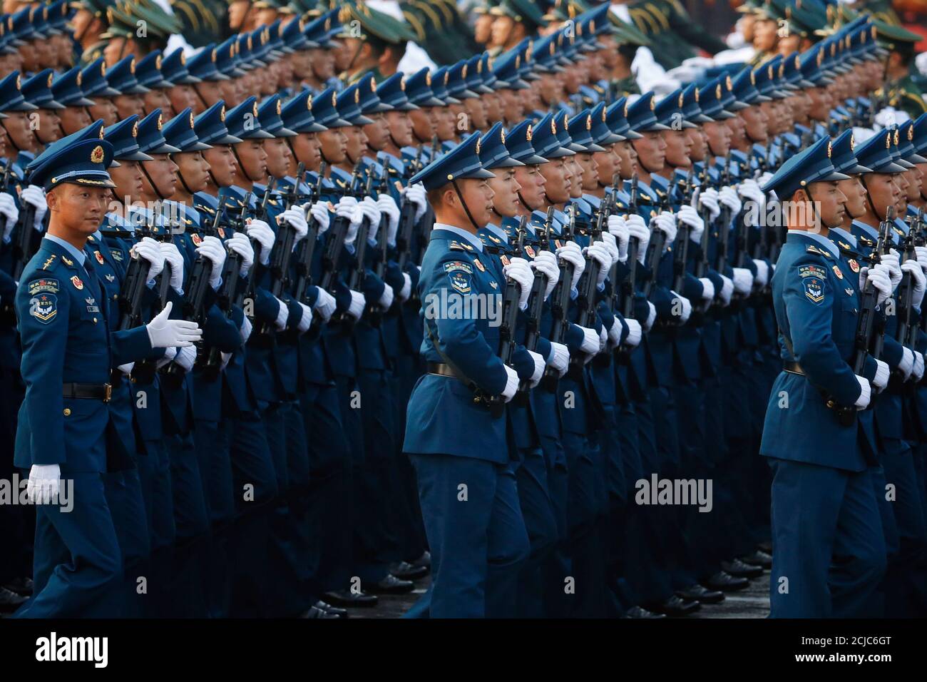Square army formation hi-res stock photography and images - Alamy