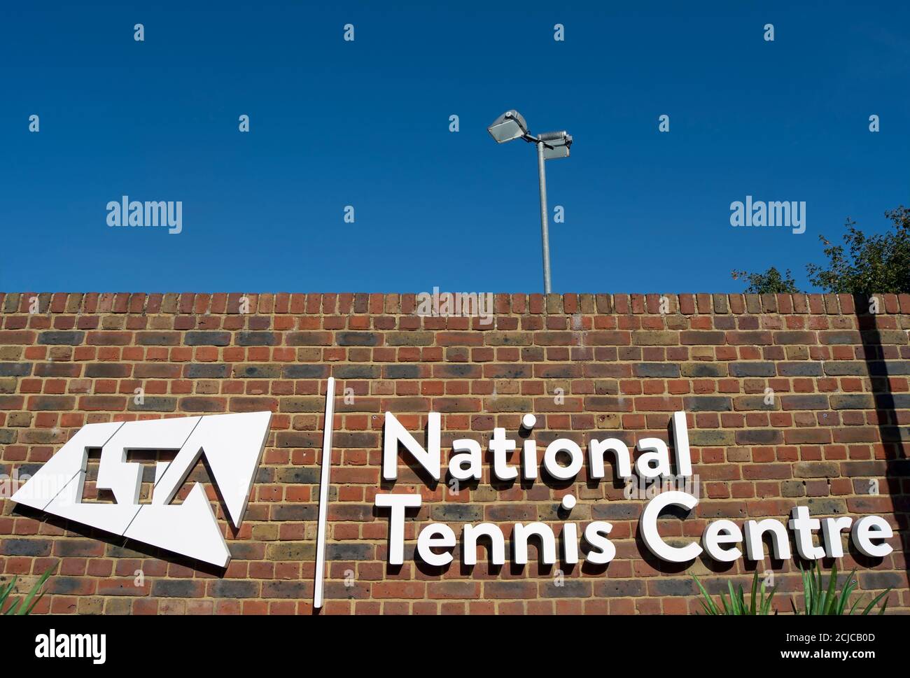 Tennis logo sign hi-res stock photography and images - Alamy