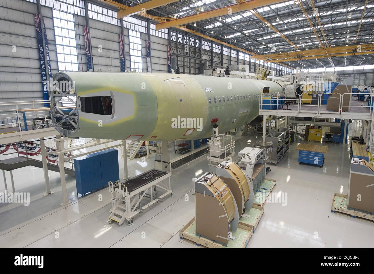 Airbus a321 interior hi-res stock photography and images - Alamy