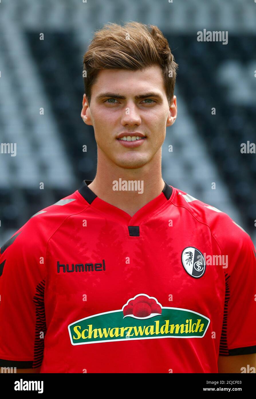 Pascal stenzel sc freiburg hi-res stock photography and images - Alamy