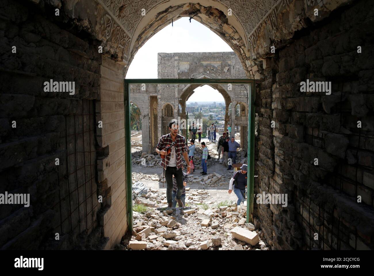 Iraq musical instruments hi-res stock photography and images - Alamy