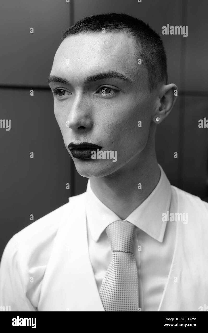 Androgynous face hi-res stock photography and images - Alamy
