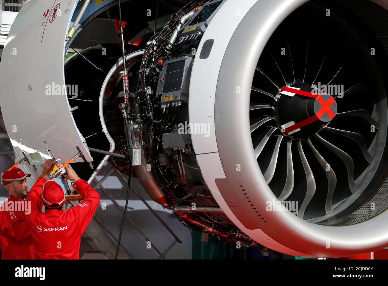 Leap 1a hi-res stock photography and images - Alamy