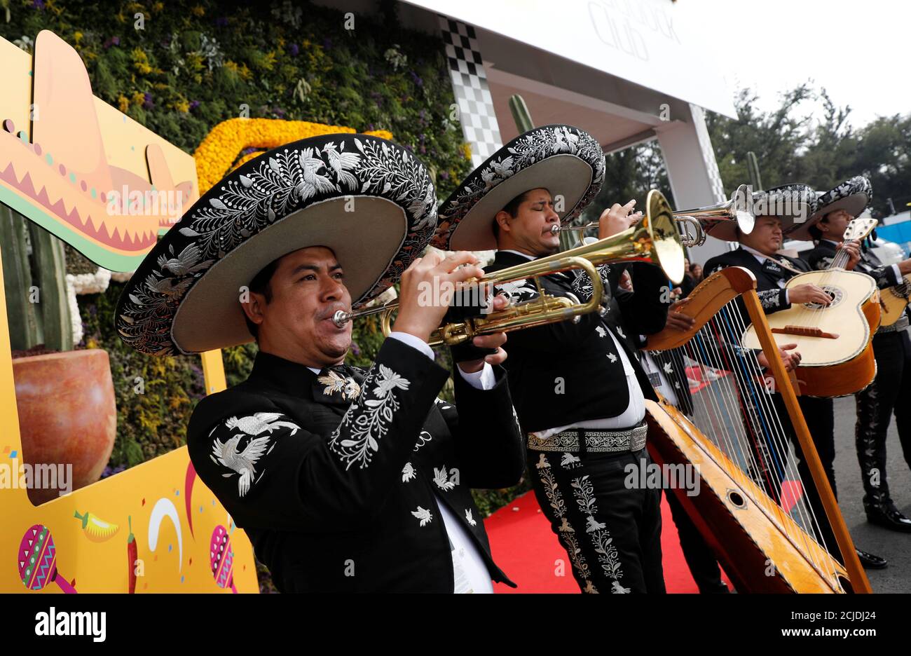 Formula band hi-res stock photography and images - Alamy