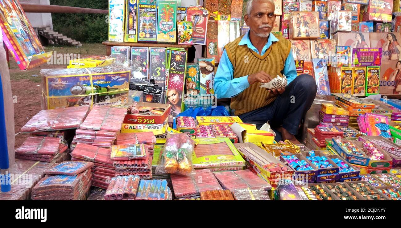 DISTRICT KATNI, INDIA - OCTOBER 15, 2019: An indian old man shopkeeper ...
