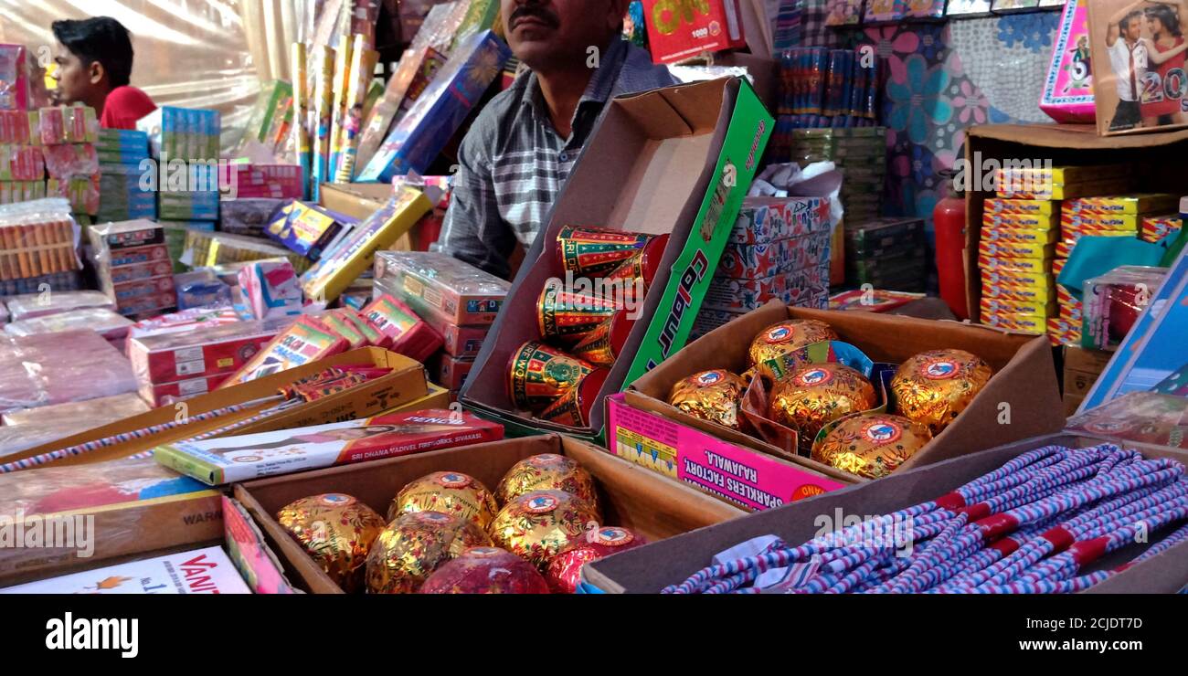 Deepavali firework crackers hi-res stock photography and images - Alamy