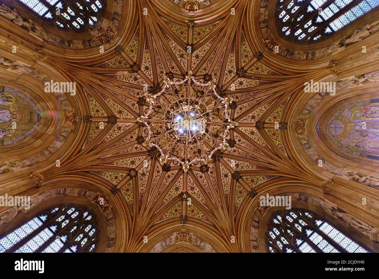 Lobby ceiling hi-res stock photography and images - Alamy