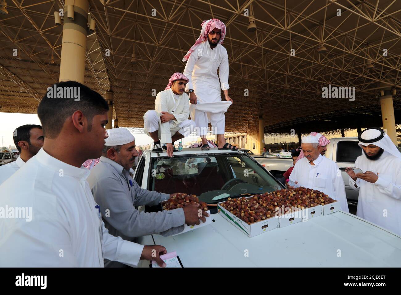 Buraidah dates hi-res stock photography and images - Alamy