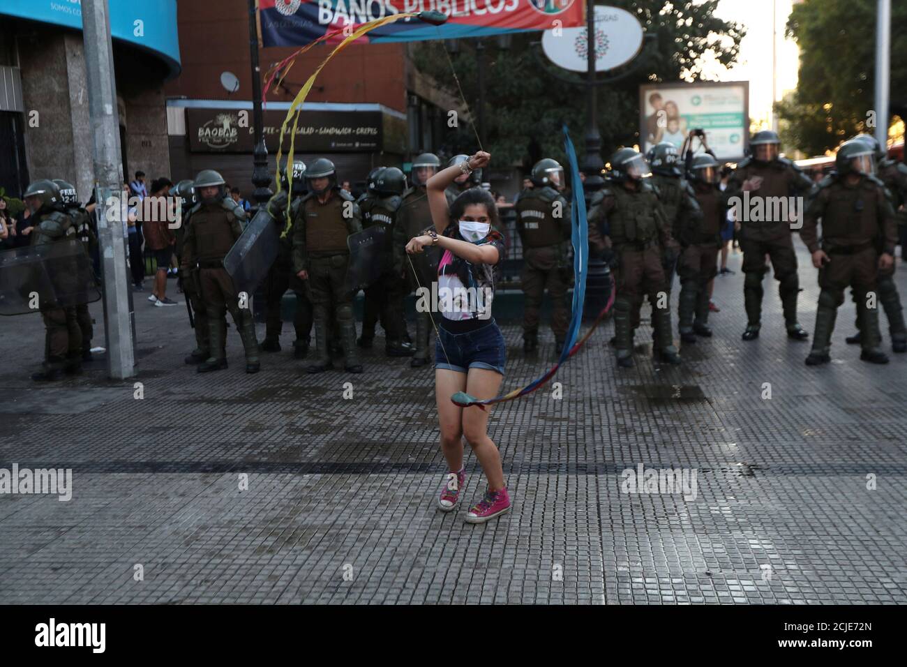 Mapuche dance hi-res stock photography and images - Alamy