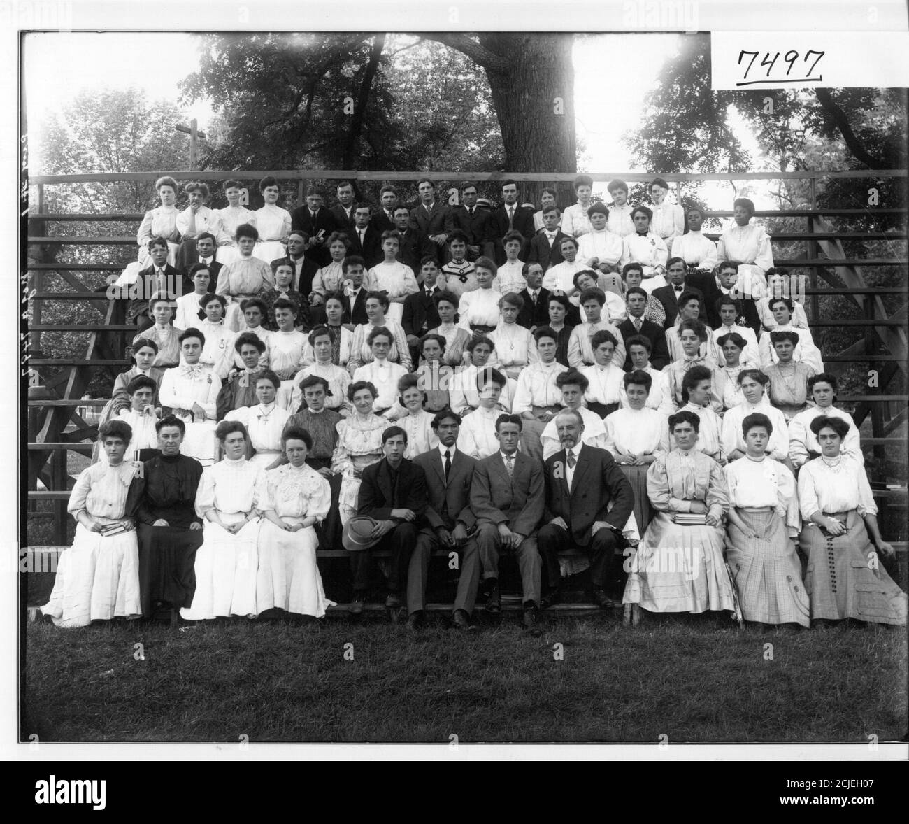 Old school class photograph 1906 hi-res stock photography and images ...