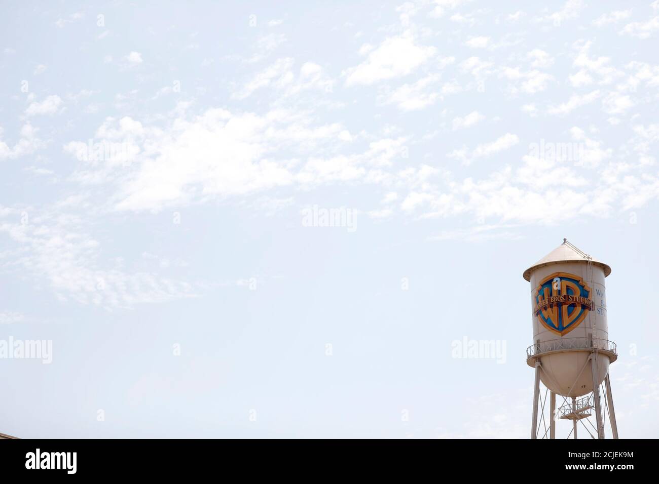 Warner bros water tank studios hi-res stock photography and images - Alamy