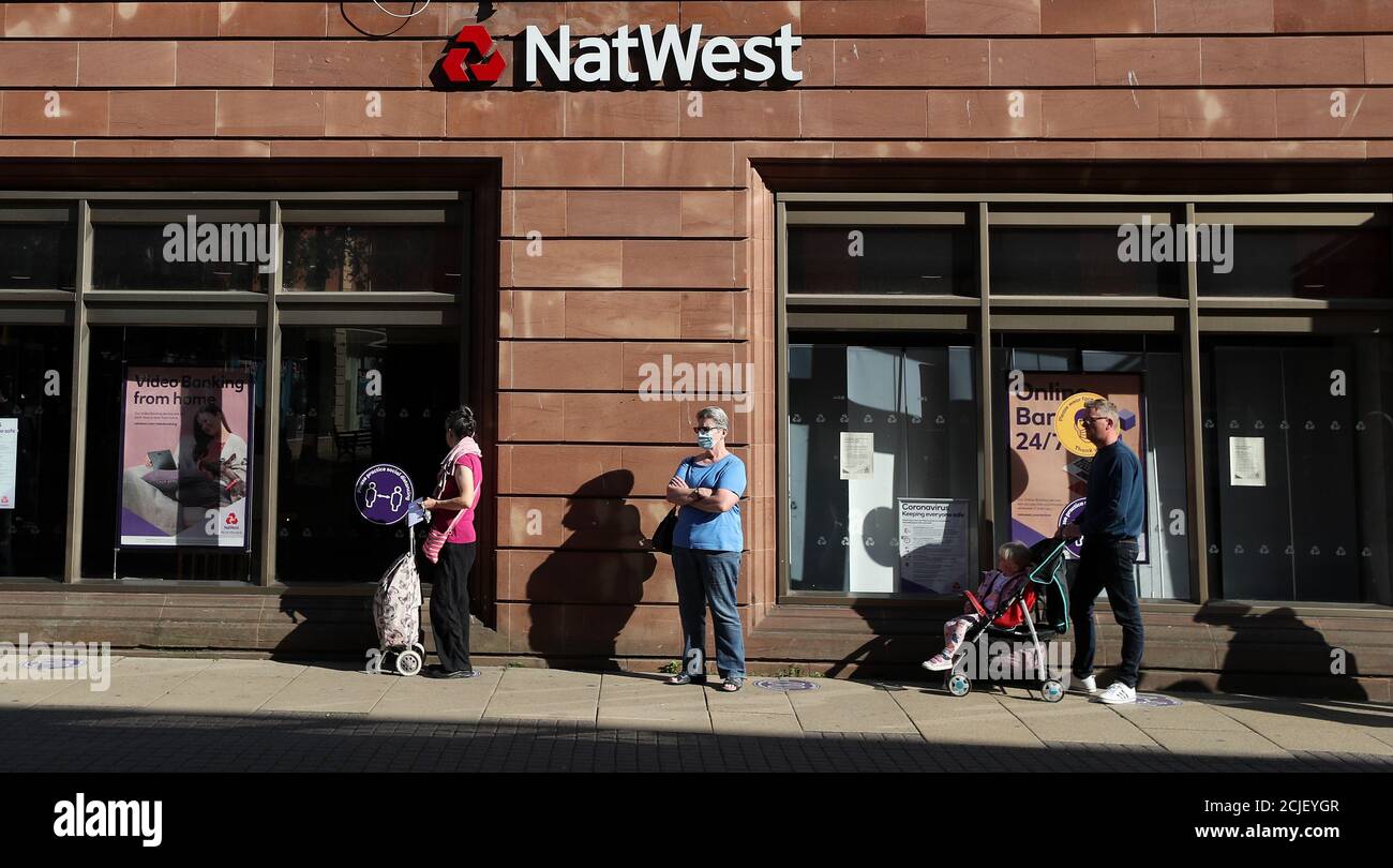 Queue outside natwest hi-res stock photography and images - Alamy