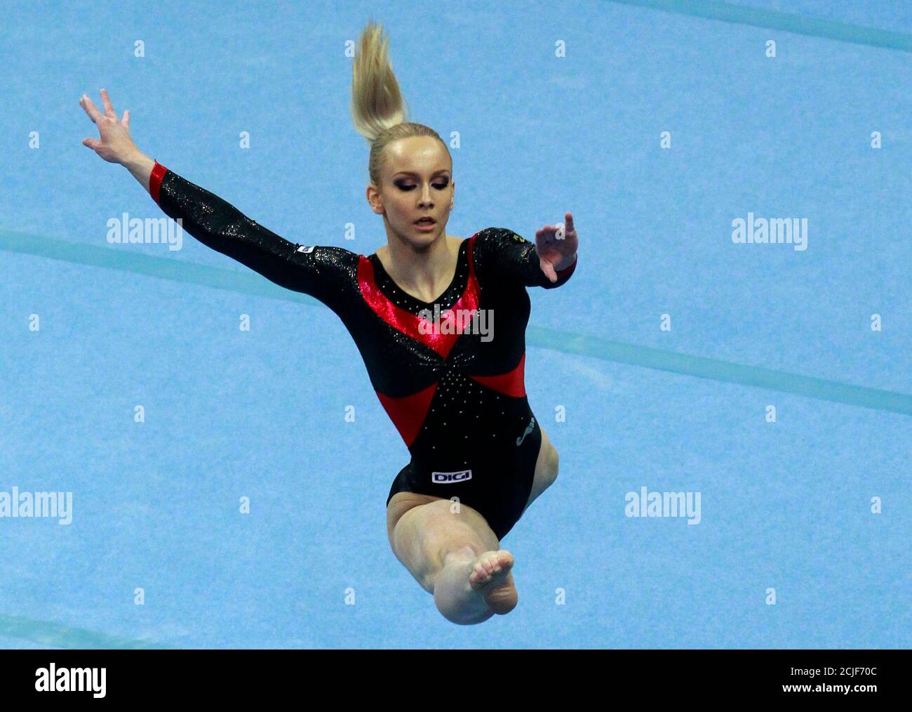 Sandra raluca High Resolution Stock Photography and Images - Alamy