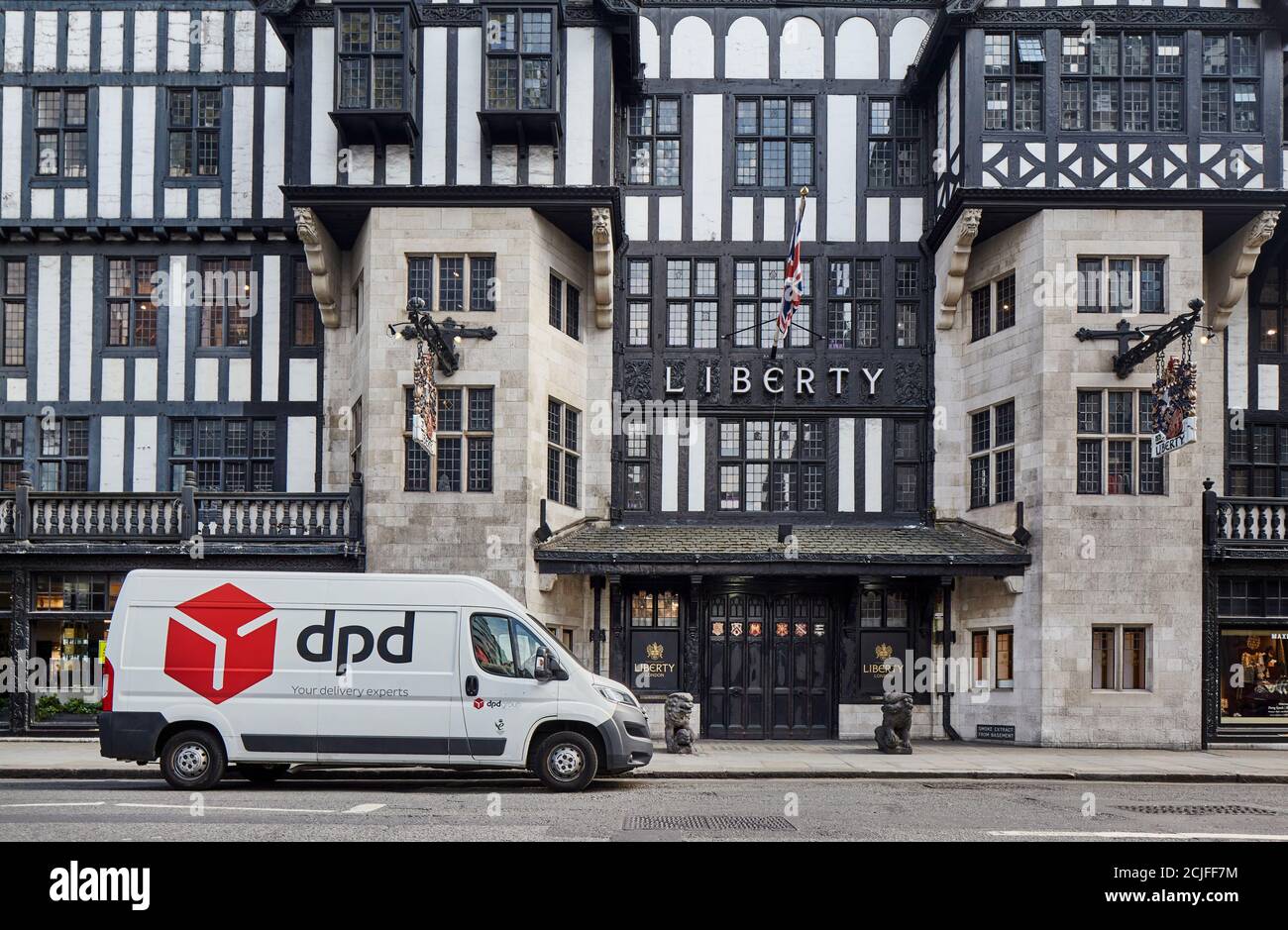 Dpd delivery van hi-res stock photography and images - Alamy