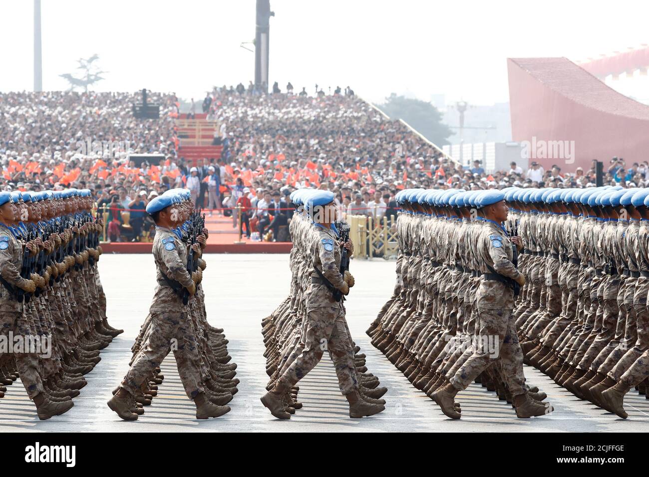 Troops march in formation hi-res stock photography and images - Alamy