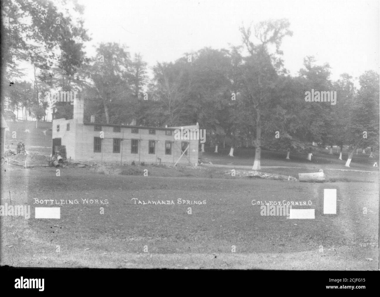 Bottling works hi-res stock photography and images - Alamy