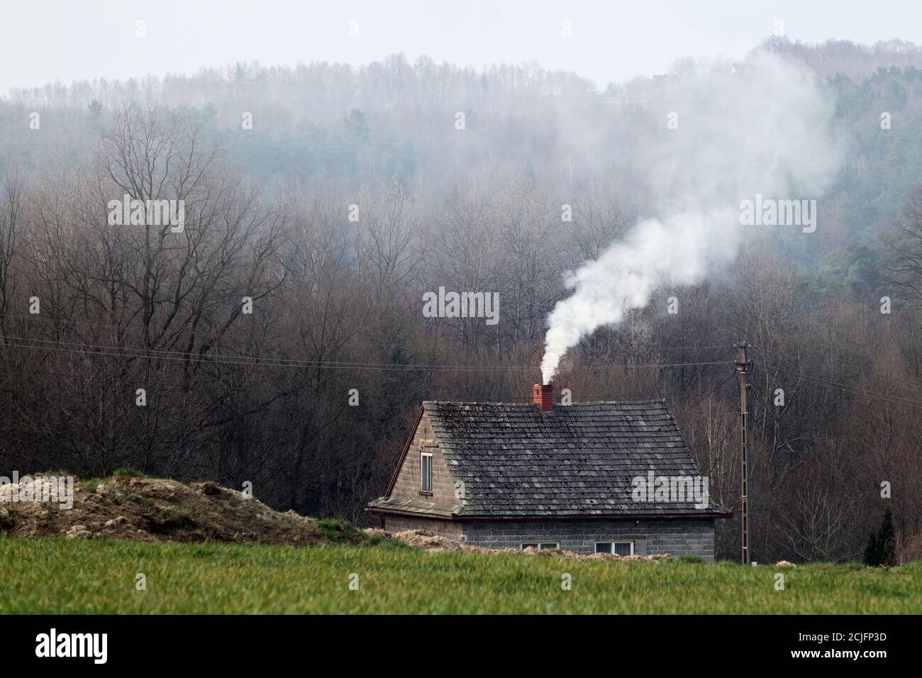 Smoke rising from building hi-res stock photography and images - Alamy