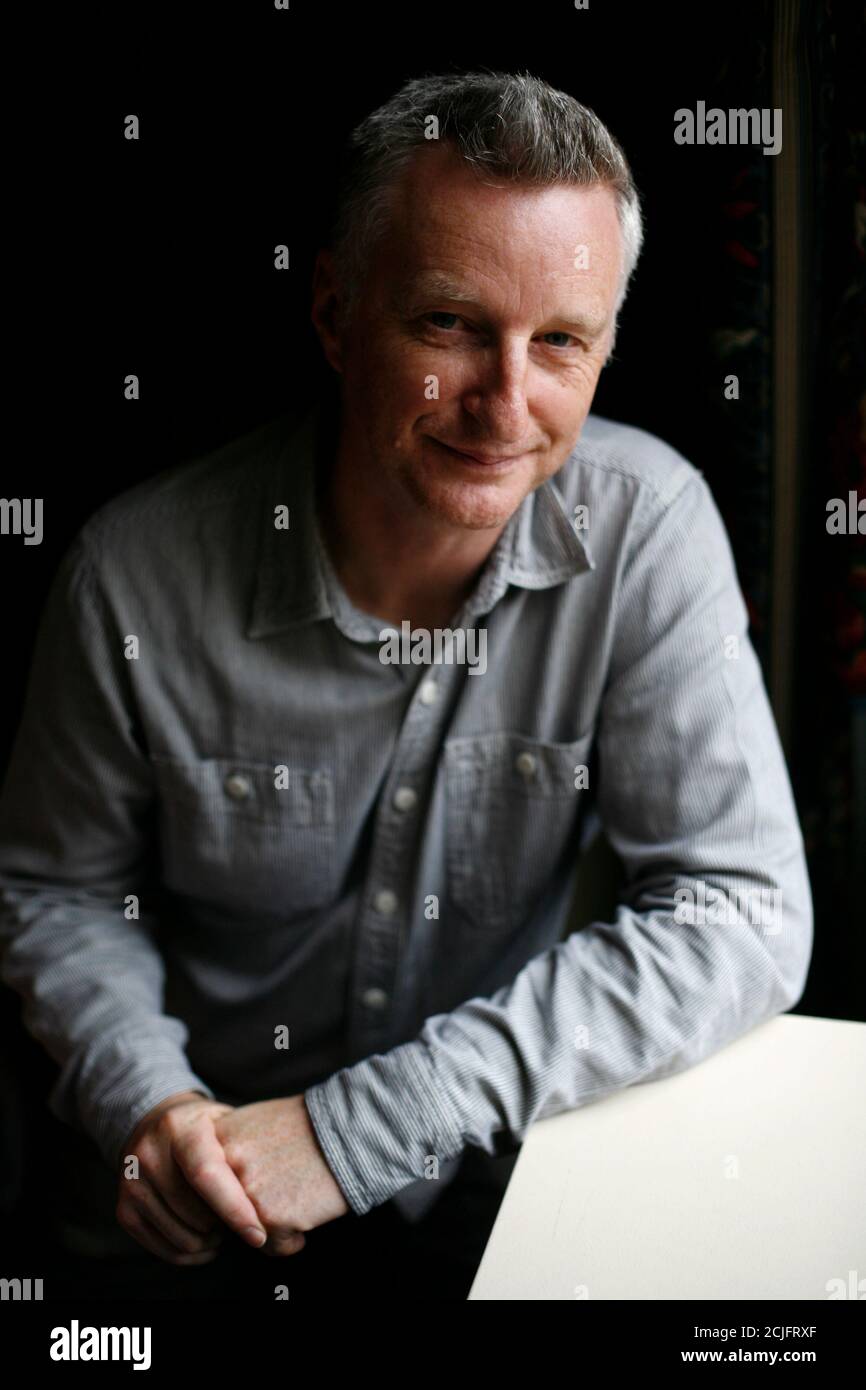 Billy bragg 1980s hi-res stock photography and images - Alamy