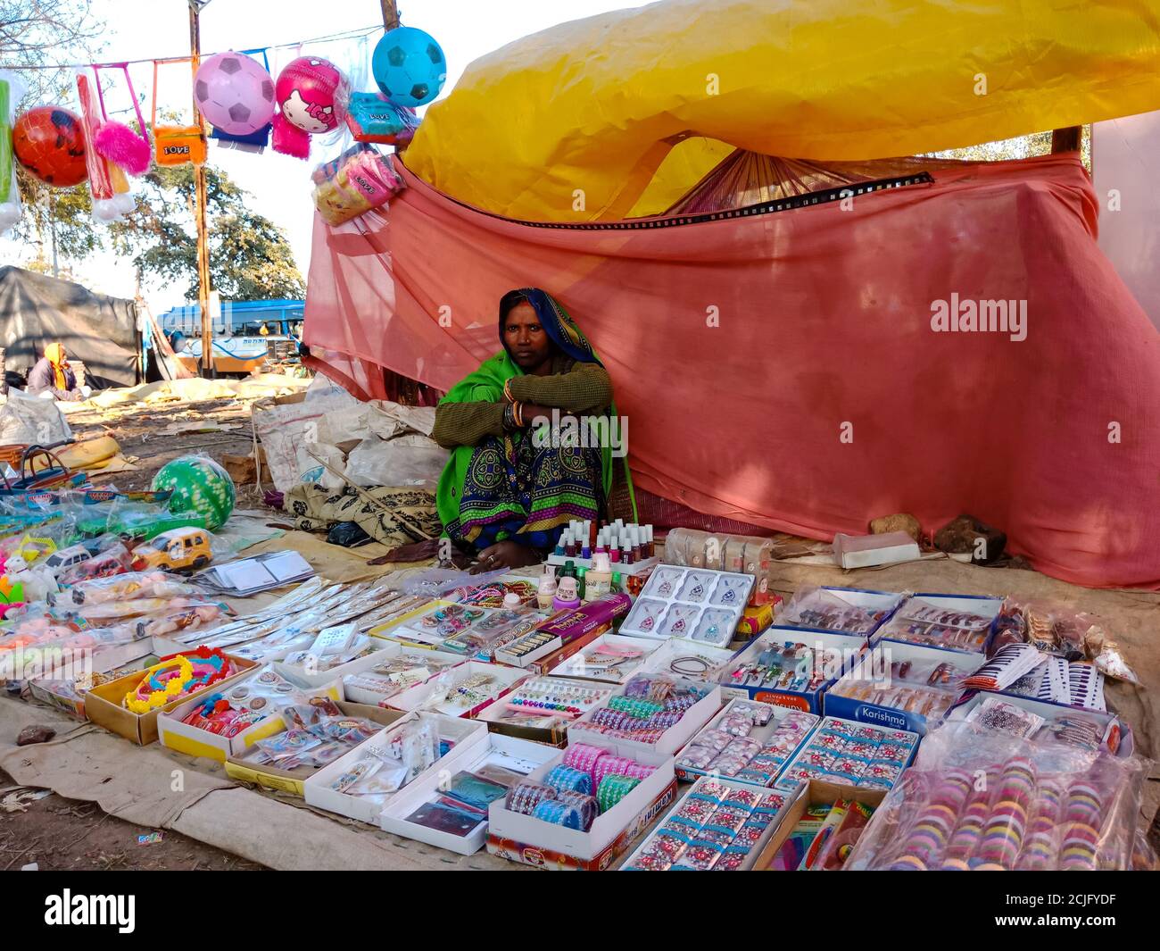 DISTRICT KATNI, INDIA - FEBRUARY 02, 2020: Indian village poor lady ...