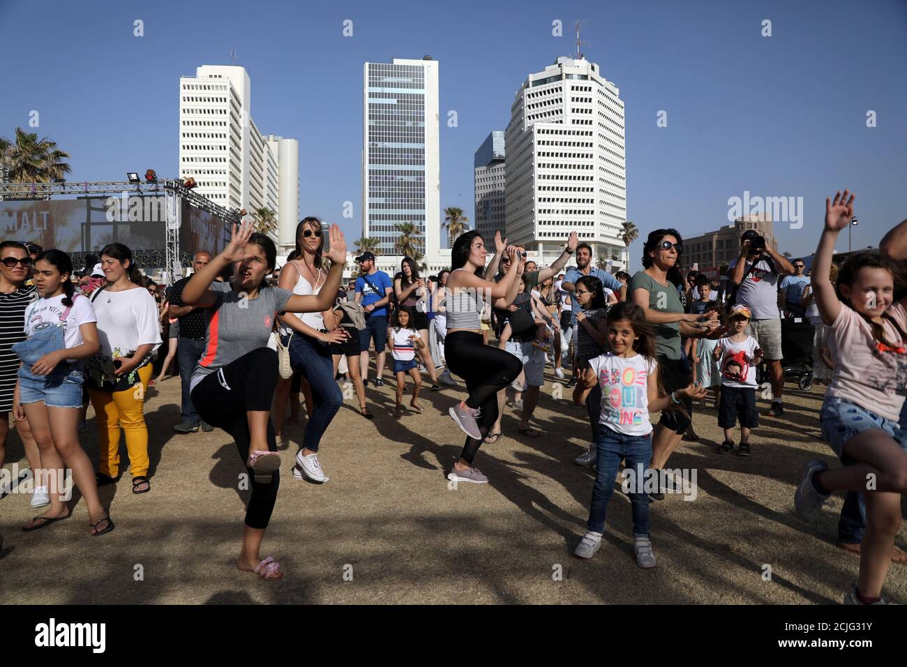 Tel aviv beach party hi-res stock photography and images - Alamy