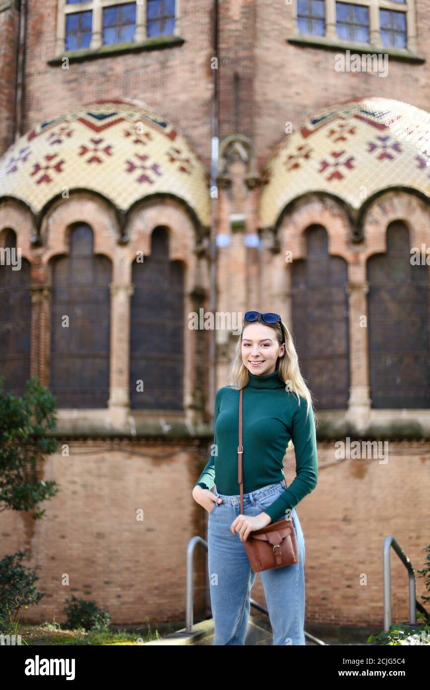 Girl alone with buildings hi-res stock photography and images - Alamy